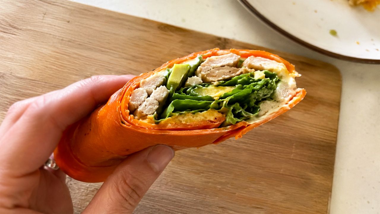 Carrot wraps: Το healthy trend του TikTok που αντικαθιστά την τορτίγια ...